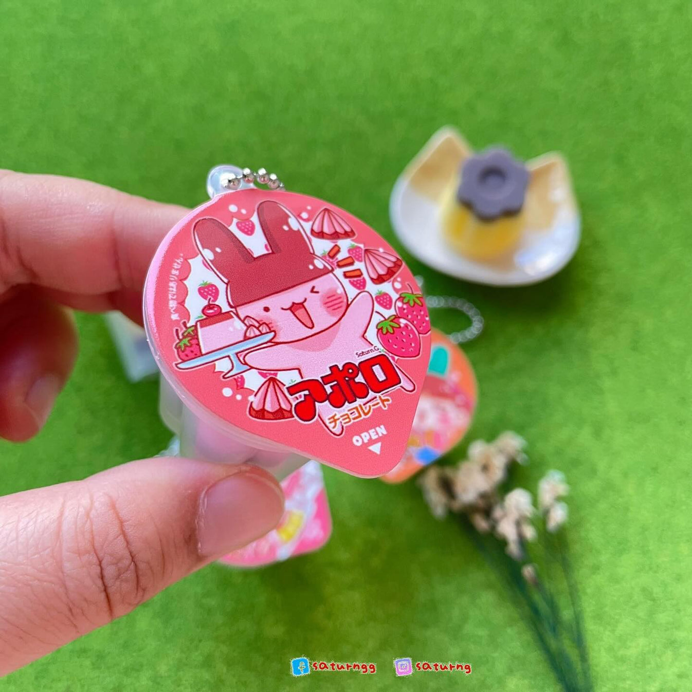 Meiji Apollo – Squishy Pudding-shaped Keychain – Saturn.G Museum